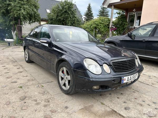 Мерседес E 220 2004 в Ионава, объемом двигателя 2.20 л и пробегом 320 тыс. км за 1500 €, фото 2 на AUTOMOTO.COM.LV