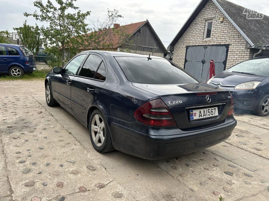 Mercedes-Benz E 220 2004 Jonava, ar dzinēja tilpumu 2.20 L un nobraukumu 320 tūkst. km par 1500 €, foto 5 vietnē AUTOMOTO.COM.LV
