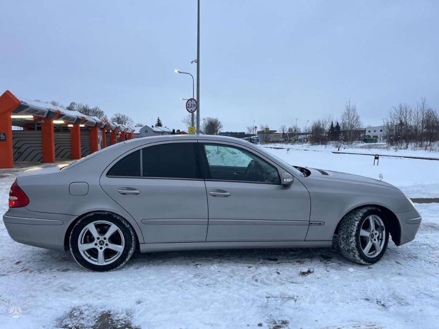 Mercedes-Benz E 220 2005 in Klaipeda, with an engine capacity of 2.20 L and mileage of 350 thousand km for 3300 €, photo 2 on AUTOMOTO.COM.LV