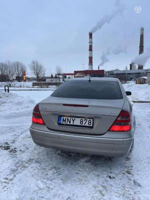 Mercedes-Benz E 220 2005 in Klaipeda, with an engine capacity of 2.20 L and mileage of 350 thousand km for 3300 €, photo 17 on AUTOMOTO.COM.LV