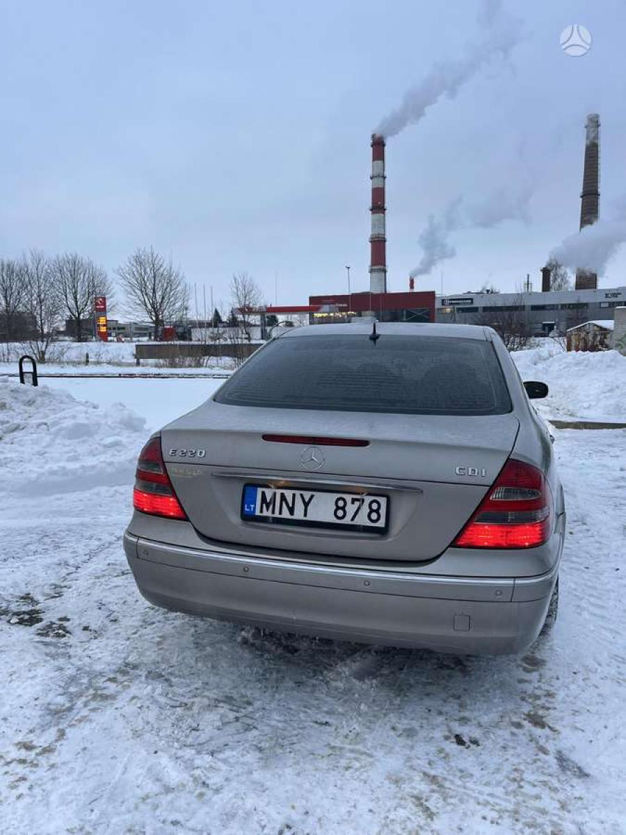 Mercedes-Benz E 220 2005 in Klaipeda, with an engine capacity of 2.20 L and mileage of 350 thousand km for 3300 €, photo 17 on AUTOMOTO.COM.LV