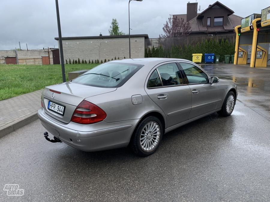 Мерседес E 220 2005 в Каунас, объемом двигателя 2.20 л и пробегом 397 тыс. км за 2000 €, фото 4 на AUTOMOTO.COM.LV