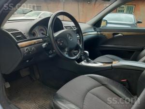 Mercedes-Benz E 220 2005 Daugavpils, ar dzinēja tilpumu 2.20 L un nobraukumu 0 tūkst. km par 3450 €, foto 13 vietnē AUTOMOTO.COM.LV
