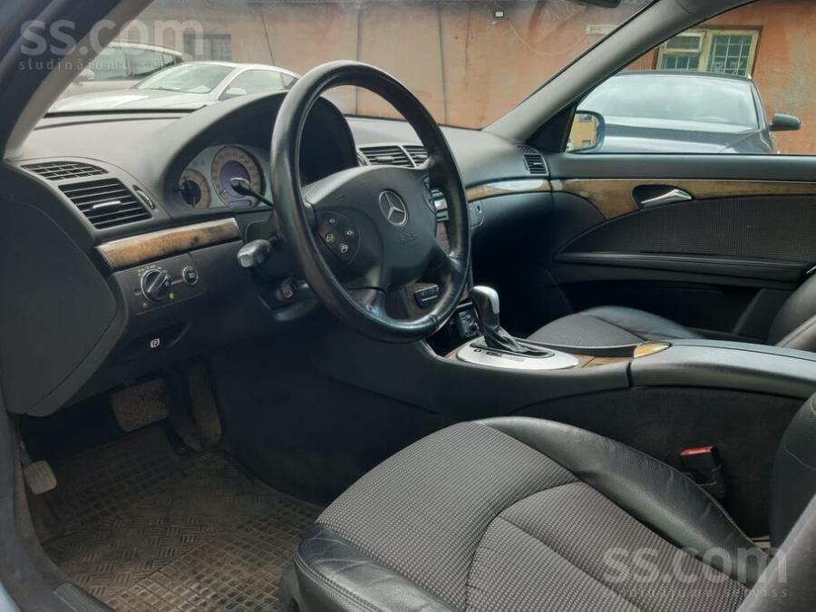 Mercedes-Benz E 220 2005 Daugavpils, ar dzinēja tilpumu 2.20 L un nobraukumu 0 tūkst. km par 3450 €, foto 13 vietnē AUTOMOTO.COM.LV