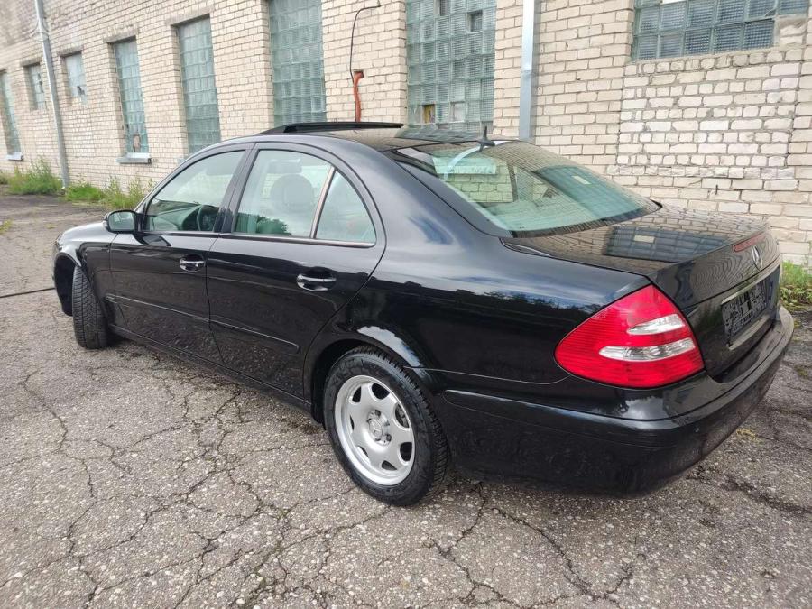 Мерседес E 220 2005 в Электренай, объемом двигателя 2.20 л и пробегом 290 тыс. км за 2366 €, фото 8 на AUTOMOTO.COM.LV