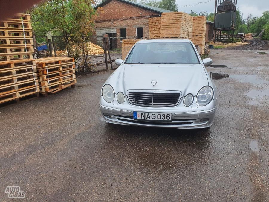 Mercedes-Benz E 220 2005 in Zarasai, with an engine capacity of 2.20 L and mileage of 358 thousand km for 999 €, photo 7 on AUTOMOTO.COM.LV