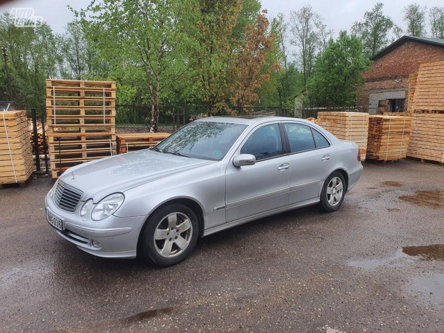 Mercedes-Benz E 220 2005 in Zarasai, with an engine capacity of 2.20 L and mileage of 358 thousand km for 999 €, photo 8 on AUTOMOTO.COM.LV