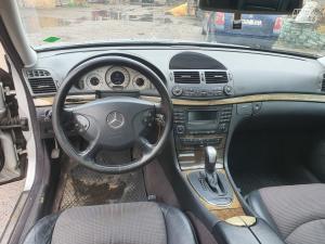Mercedes-Benz E 220 2005 in Zarasai, with an engine capacity of 2.20 L and mileage of 358 thousand km for 999 €, photo 11 on AUTOMOTO.COM.LV
