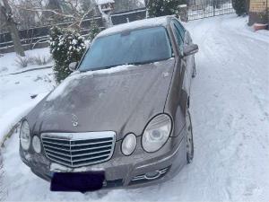 Mercedes-Benz E 220 2006 Viļņa, ar dzinēja tilpumu 2.15 L un nobraukumu 450 tūkst. km par 1500 €, foto  vietnē AUTOMOTO.COM.LV