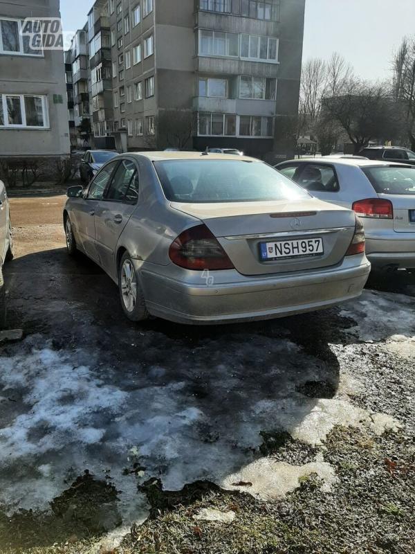 Мерседес E 220 2006 в Каунас, объемом двигателя 2.20 л и пробегом 300 тыс. км за 2800 €, фото 2 на AUTOMOTO.COM.LV