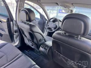 Mercedes-Benz E 220 2007 Rīga, ar dzinēja tilpumu 2.20 L un nobraukumu 371 tūkst. km par 4400 €, foto 19 vietnē AUTOMOTO.COM.LV