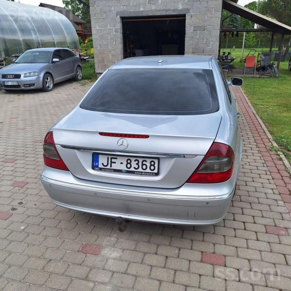 Мерседес E 220 2007 в Рига, объемом двигателя 2.20 л и пробегом 395 тыс. км за 3700 €, фото 4 на AUTOMOTO.COM.LV
