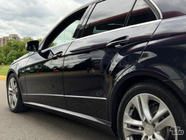 Mercedes-Benz E 220 2009 in Kaunas, with an engine capacity of 2.20 L and mileage of 334 thousand km for 7000 €, photo 6 on AUTOMOTO.COM.LV