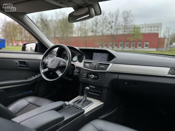 Mercedes-Benz E 220 2009 in Kaunas, with an engine capacity of 2.20 L and mileage of 334 thousand km for 7000 €, photo 8 on AUTOMOTO.COM.LV