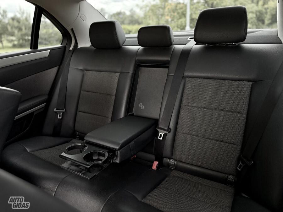 Mercedes-Benz E 220 2009 Kauņa, ar dzinēja tilpumu 2.20 L un nobraukumu 334 tūkst. km par 7000 €, foto 14 vietnē AUTOMOTO.COM.LV