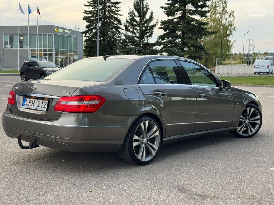 Мерседес E 220 2009 в Каунас, объемом двигателя 2.20 л и пробегом 239 тыс. км за 4300 €, фото 3 на AUTOMOTO.COM.LV