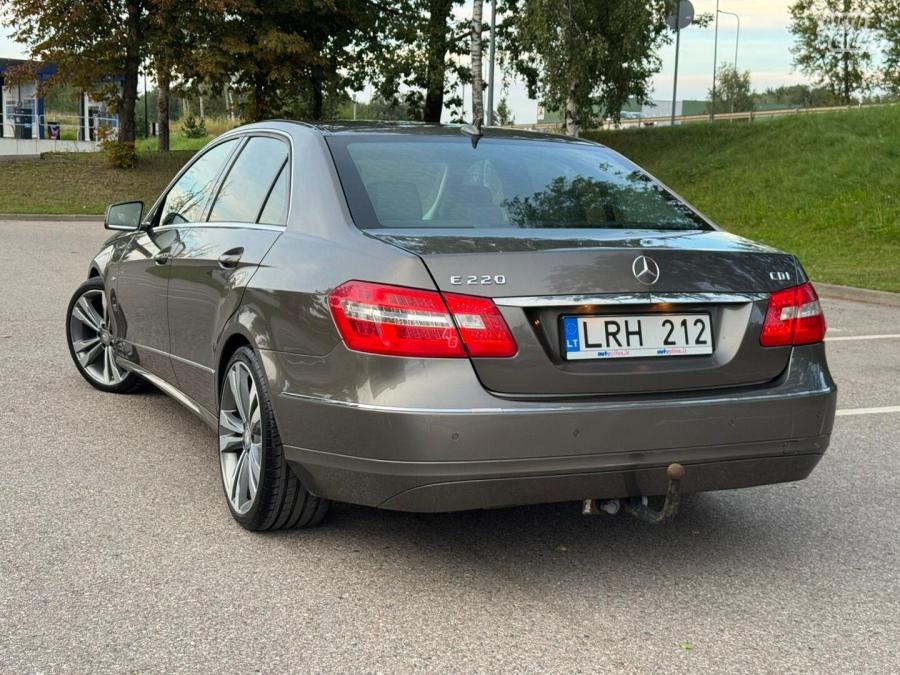 Мерседес E 220 2009 в Каунас, объемом двигателя 2.20 л и пробегом 239 тыс. км за 4300 €, фото 5 на AUTOMOTO.COM.LV