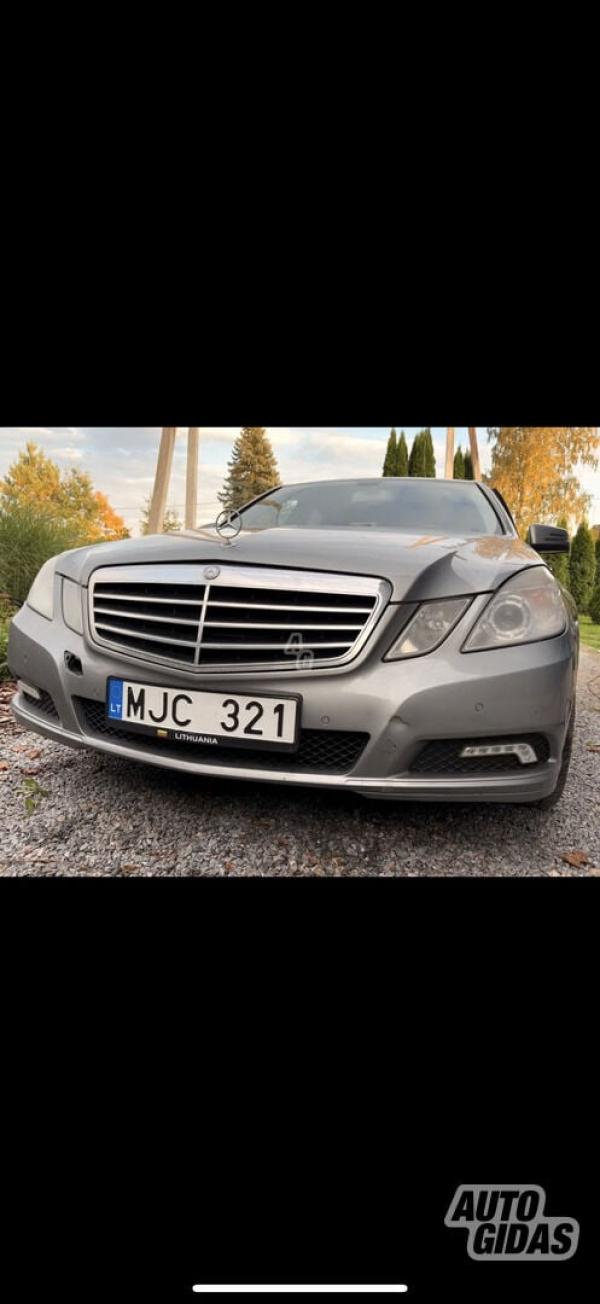 Мерседес E 220 2009 в Каунас на AUTOMOTO.COM.LV Мерседес E 220 2009 в Каунас, объемом двигателя 2.20 л и пробегом 332 тыс. км за 3500 €, фото 1 на AUTOMOTO.COM.LV