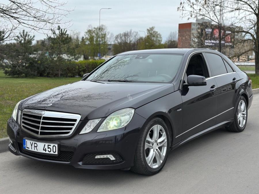 Mercedes-Benz E 220 2010 Kauņa, ar dzinēja tilpumu 2.20 L un nobraukumu 334 tūkst. km par 7300 €, foto 1 vietnē AUTOMOTO.COM.LV