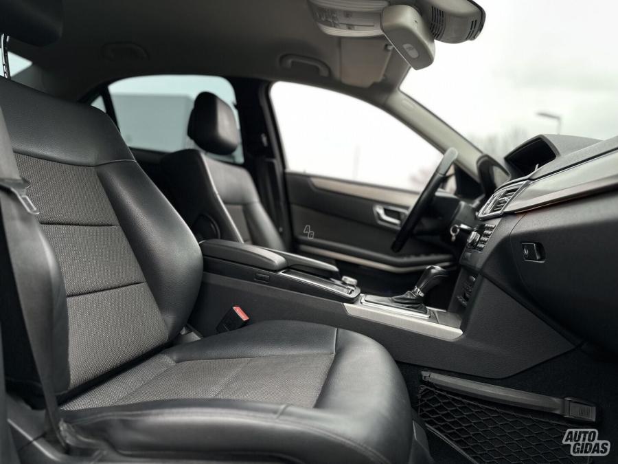 Mercedes-Benz E 220 2010 Kauņa, ar dzinēja tilpumu 2.20 L un nobraukumu 334 tūkst. km par 7300 €, foto 10 vietnē AUTOMOTO.COM.LV