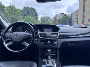 Mercedes-Benz E 220 2010 in Tallinn, with an engine capacity of 2.00 L and mileage of 211 thousand km for 6700 €, photo 6 on AUTOMOTO.COM.LV