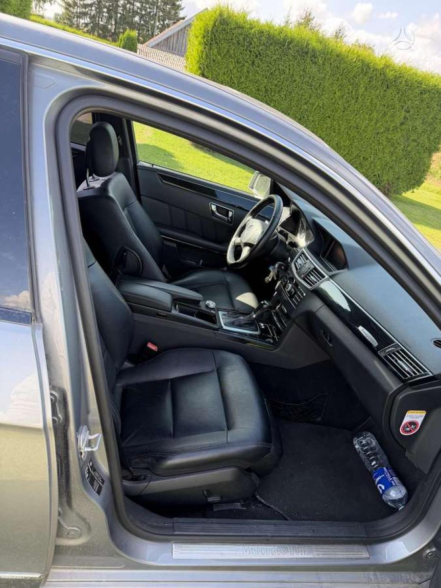 Mercedes-Benz E 220 2010 in Taurage, with an engine capacity of 2.15 L and mileage of 29 thousand km for 5500 €, photo 7 on AUTOMOTO.COM.LV