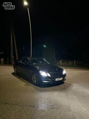 Mercedes-Benz E 220 2011 in Vilkaviskis, with an engine capacity of 2.20 L and mileage of 278 thousand km for 3150 €, photo 2 on AUTOMOTO.COM.LV