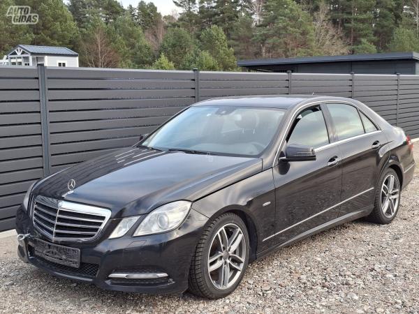 Mercedes-Benz E 220 2011 in Silute, with an engine capacity of 2.20 L and mileage of 309 thousand km for 2799 €, photo 1 on AUTOMOTO.COM.LV