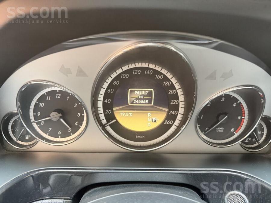 Mercedes-Benz E 220 2011 Rīga, ar dzinēja tilpumu 2.20 L un nobraukumu 247 tūkst. km par 10500 €, foto 12 vietnē AUTOMOTO.COM.LV