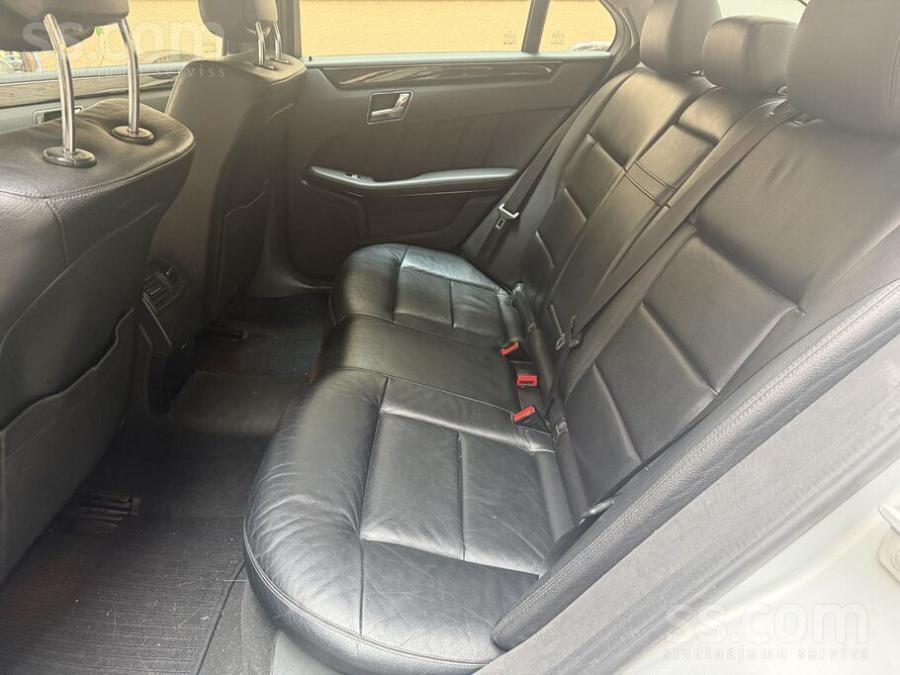 Mercedes-Benz E 220 2011 Rīga, ar dzinēja tilpumu 2.20 L un nobraukumu 247 tūkst. km par 10500 €, foto 16 vietnē AUTOMOTO.COM.LV