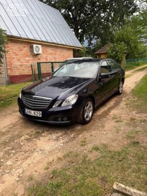 Mercedes-Benz E 220 2011 Kauņa, ar dzinēja tilpumu 2.20 L un nobraukumu 320 tūkst. km par 3000 €, foto  vietnē AUTOMOTO.COM.LV