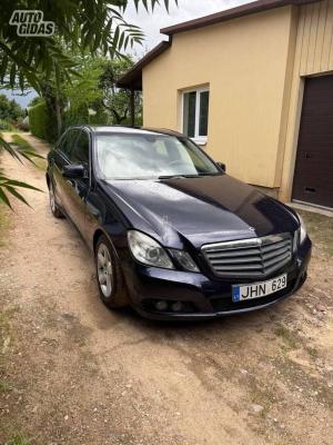 Mercedes-Benz E 220 2011 Kauņa, ar dzinēja tilpumu 2.20 L un nobraukumu 320 tūkst. km par 3000 €, foto 3 vietnē AUTOMOTO.COM.LV