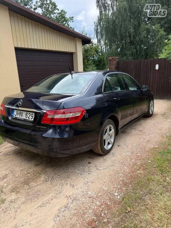 Mercedes-Benz E 220 2011 in Kaunas, with an engine capacity of 2.20 L and mileage of 320 thousand km for 3000 €, photo 3 on AUTOMOTO.COM.LV