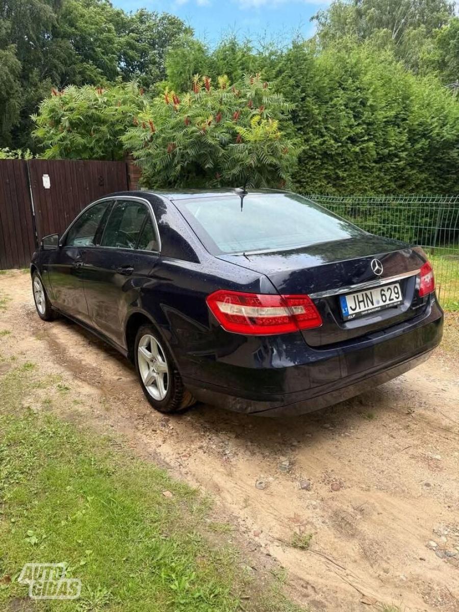 Mercedes-Benz E 220 2011 Kauņa, ar dzinēja tilpumu 2.20 L un nobraukumu 320 tūkst. km par 3000 €, foto 5 vietnē AUTOMOTO.COM.LV