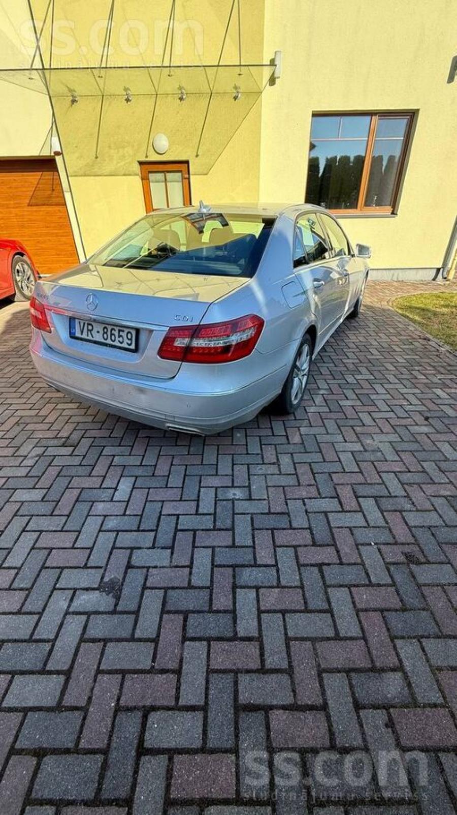 Mercedes-Benz E 220 2012 in Riga, with an engine capacity of 2.20 L and mileage of 273 thousand km for 7300 €, photo 6 on AUTOMOTO.COM.LV