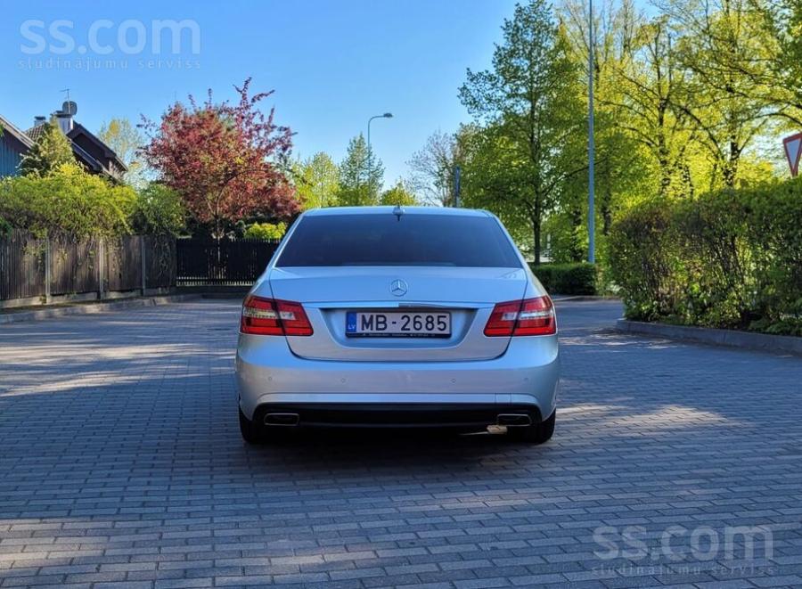 Mercedes-Benz E 220 2012 Rīga, ar dzinēja tilpumu 2.20 L un nobraukumu 303 tūkst. km par 7400 €, foto 3 vietnē AUTOMOTO.COM.LV