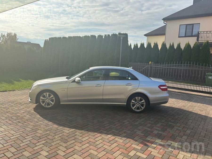 Mercedes-Benz E 220 2012 Rīga, ar dzinēja tilpumu 2.20 L un nobraukumu 274 tūkst. km par 7000 €, foto 4 vietnē AUTOMOTO.COM.LV