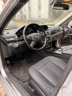 Mercedes-Benz E 220 2012 Rīga, ar dzinēja tilpumu 2.20 L un nobraukumu 274 tūkst. km par 7000 €, foto 17 vietnē AUTOMOTO.COM.LV