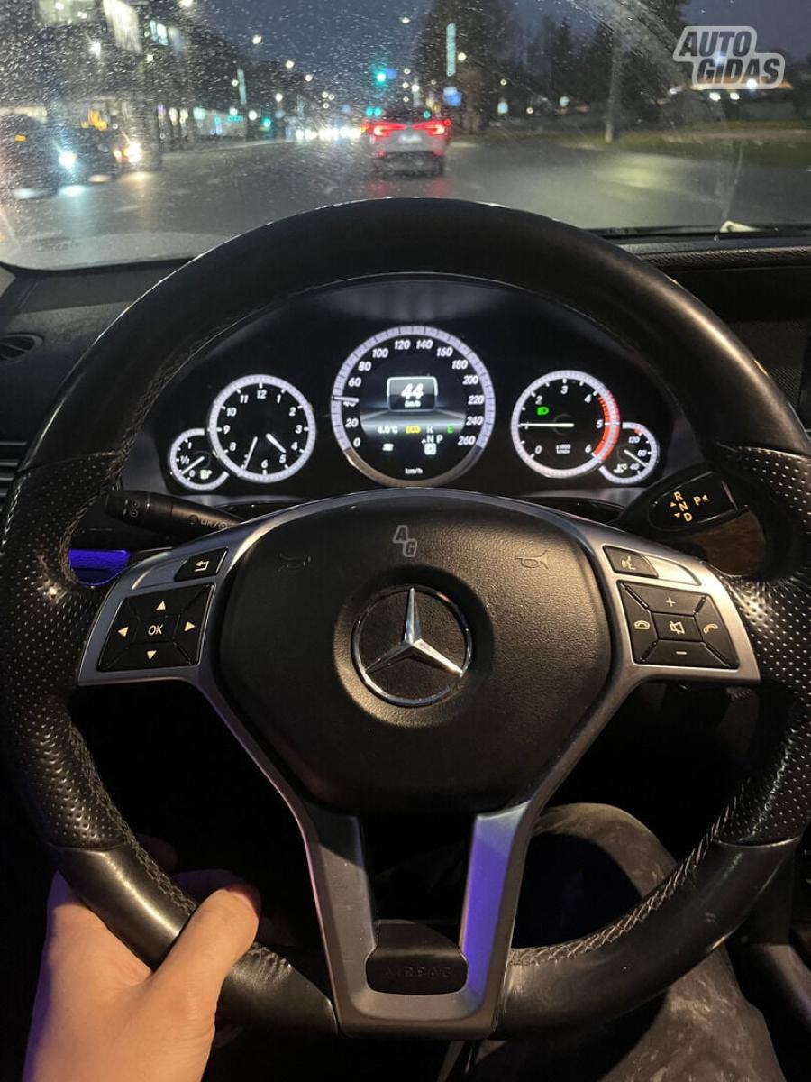 Мерседес E 220 2012 в Каунас, объемом двигателя 2.10 л и пробегом 440 тыс. км за 6100 €, фото 12 на AUTOMOTO.COM.LV