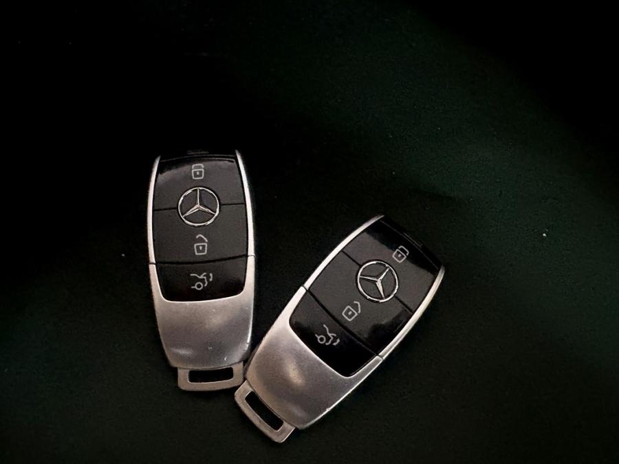 Mercedes-Benz E 220 2016 in Tallinn, with an engine capacity of 2.00 L and mileage of 273 thousand km for 20999 €, photo 31 on AUTOMOTO.COM.LV