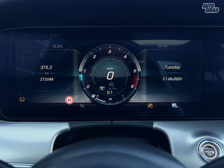 Mercedes-Benz E 220 2018 Viļņa, ar dzinēja tilpumu 2.00 L un nobraukumu 273 tūkst. km par 22500 €, foto 29 vietnē AUTOMOTO.COM.LV