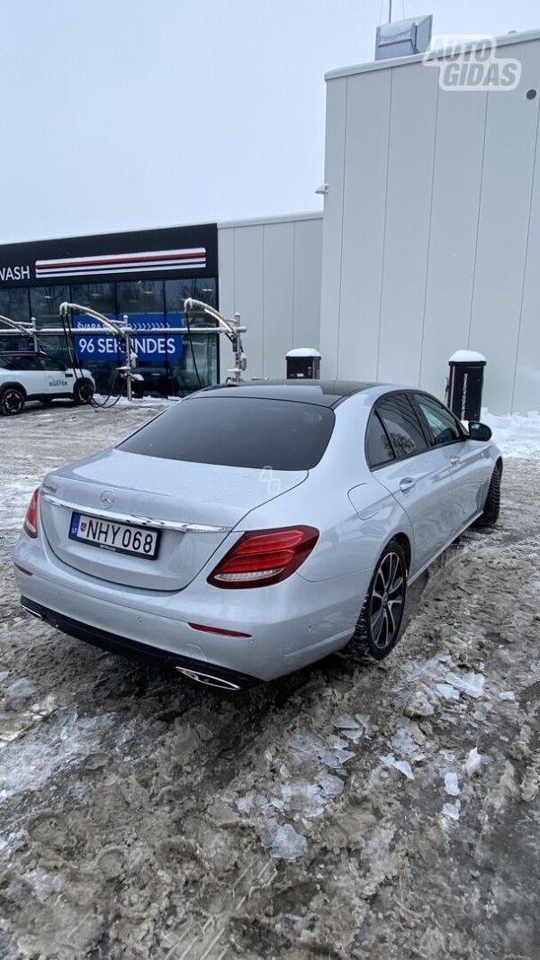 Mercedes-Benz E 220 2019 in Panevezys, with an engine capacity of 2.00 L and mileage of 274 thousand km for 19000 €, photo 3 on AUTOMOTO.COM.LV