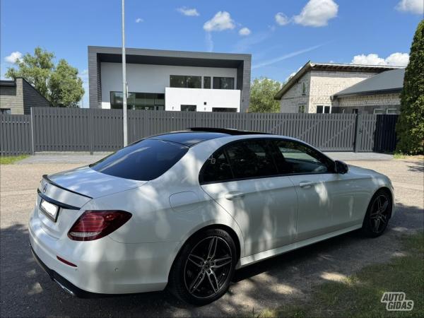 Mercedes-Benz E 220 2019 in Marijampole, with an engine capacity of 2.00 L and mileage of 223 thousand km for 21500 €, photo 9 on AUTOMOTO.COM.LV