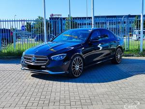 Mercedes-Benz E 220 2020 Klaipėda, ar dzinēja tilpumu 1.95 L un nobraukumu 295 tūkst. km par 23500 €, foto  vietnē AUTOMOTO.COM.LV