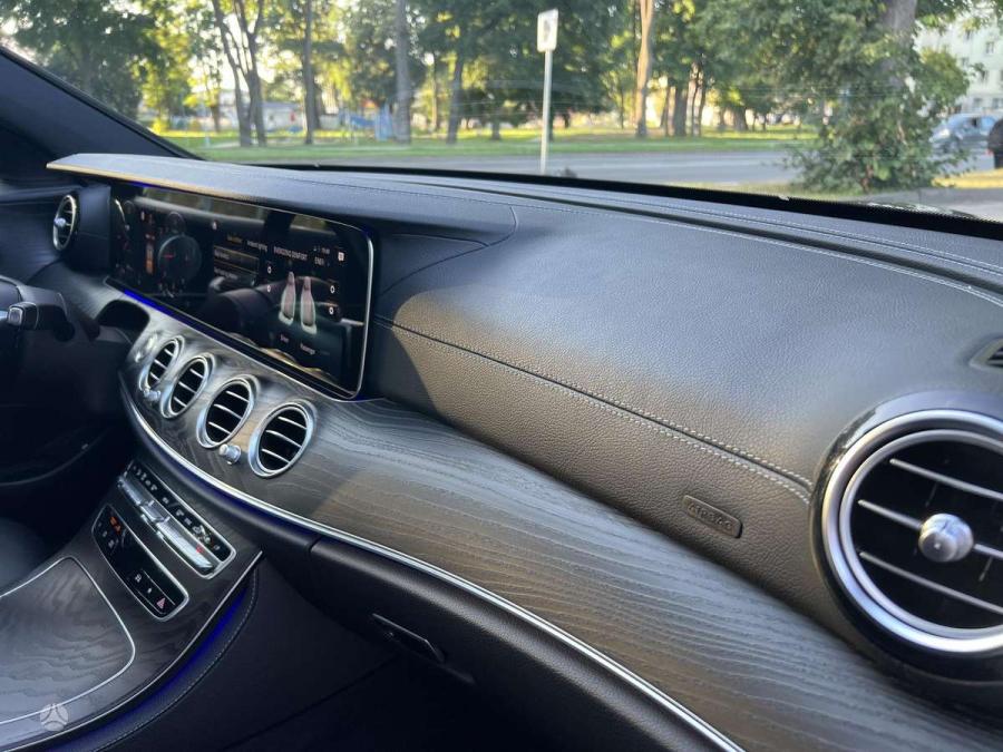 Мерседес E 220 2021 в Укмерге, объемом двигателя 2.20 л и пробегом 300 тыс. км за 26500 €, фото 29 на AUTOMOTO.COM.LV
