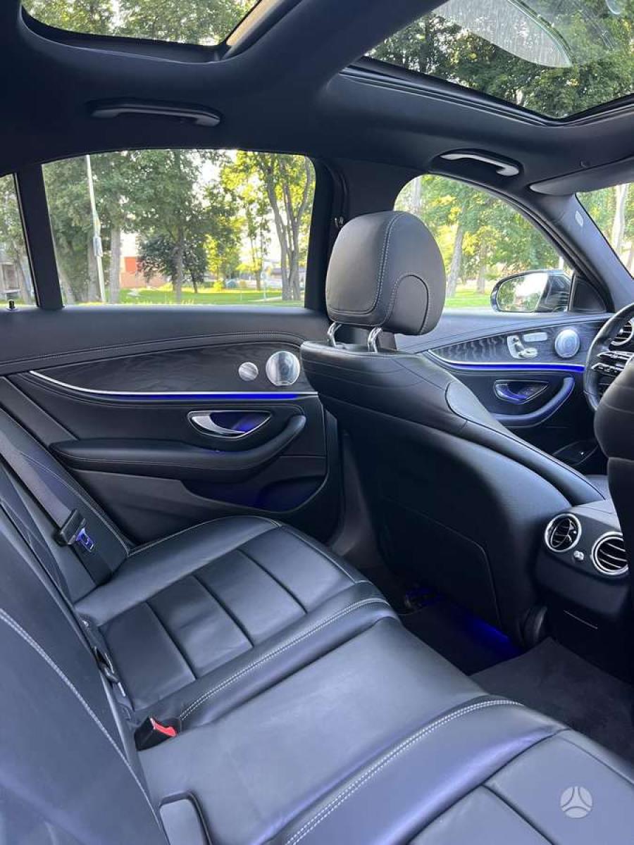 Мерседес E 220 2021 в Укмерге, объемом двигателя 2.20 л и пробегом 300 тыс. км за 26500 €, фото 32 на AUTOMOTO.COM.LV
