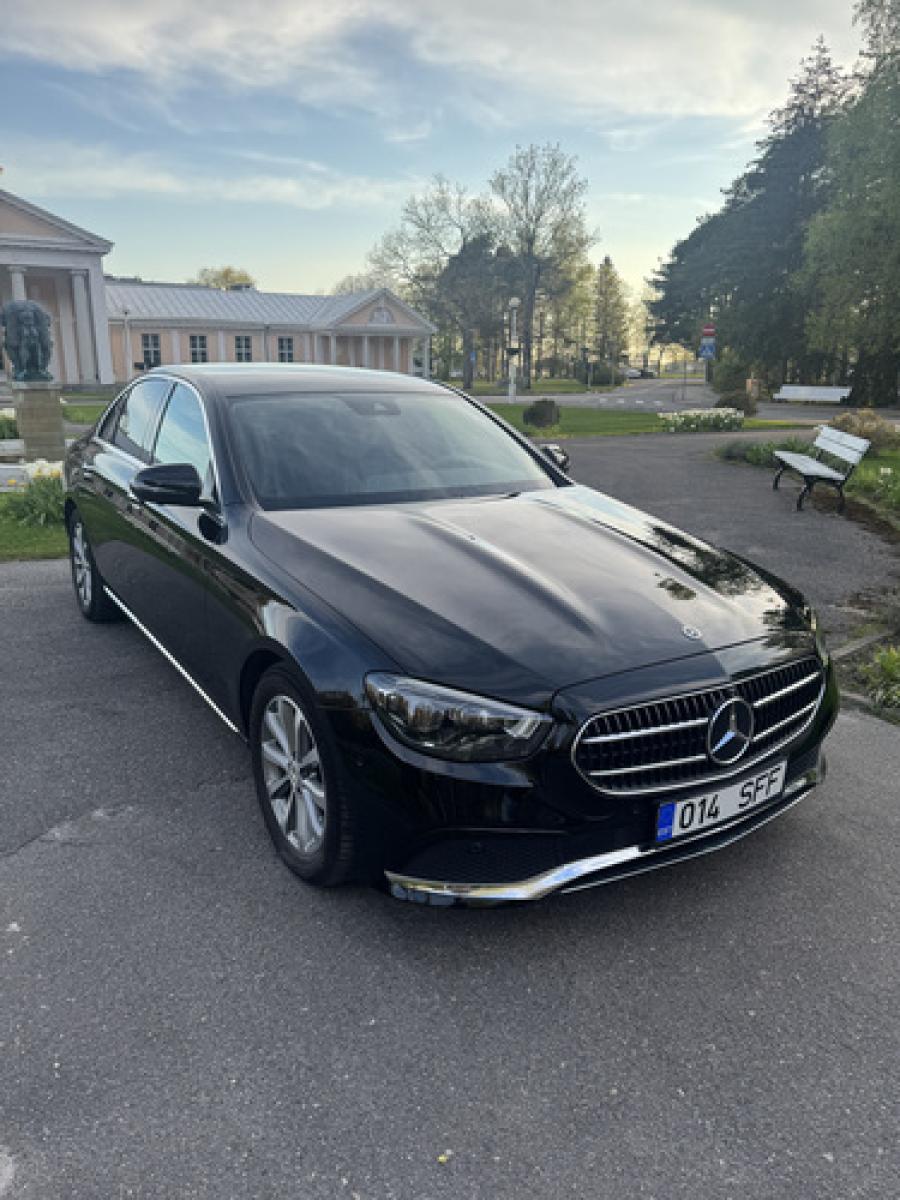 Mercedes-Benz E 220 2021 in Parnu, with an engine capacity of 2.00 L and mileage of 130 thousand km for 29900 €, photo 3 on AUTOMOTO.COM.LV