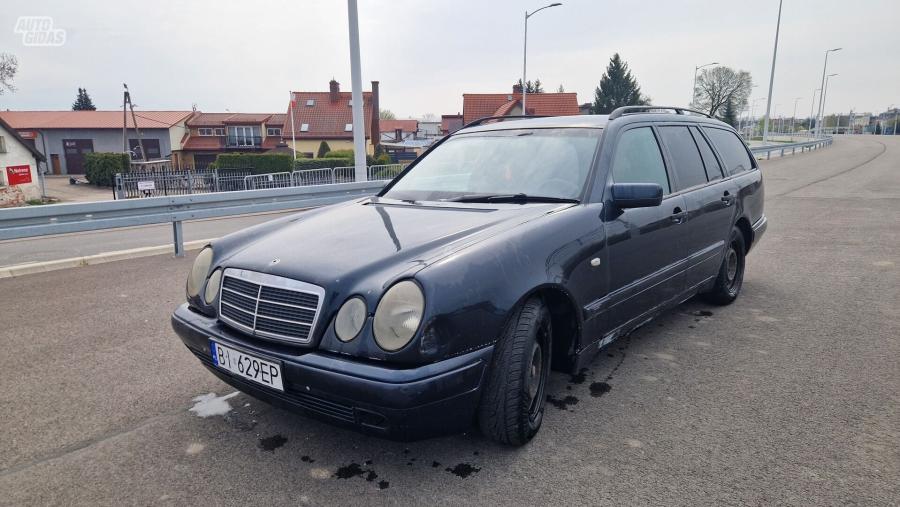 Mercedes-Benz E 220 1999 Marijampole, ar dzinēja tilpumu 2.20 L un nobraukumu 362 tūkst. km par 990 €, foto 5 vietnē AUTOMOTO.COM.LV