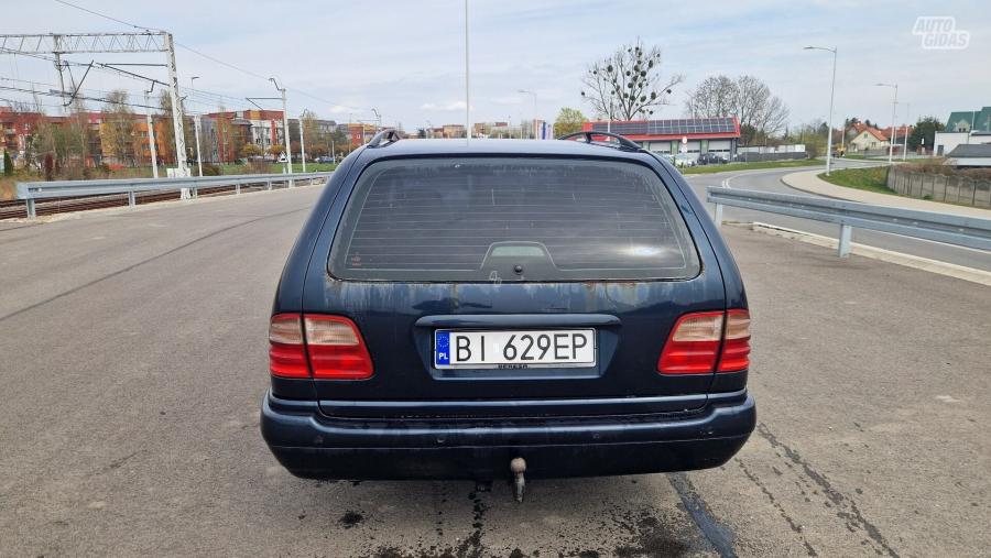 Mercedes-Benz E 220 1999 Marijampole, ar dzinēja tilpumu 2.20 L un nobraukumu 362 tūkst. km par 990 €, foto 9 vietnē AUTOMOTO.COM.LV