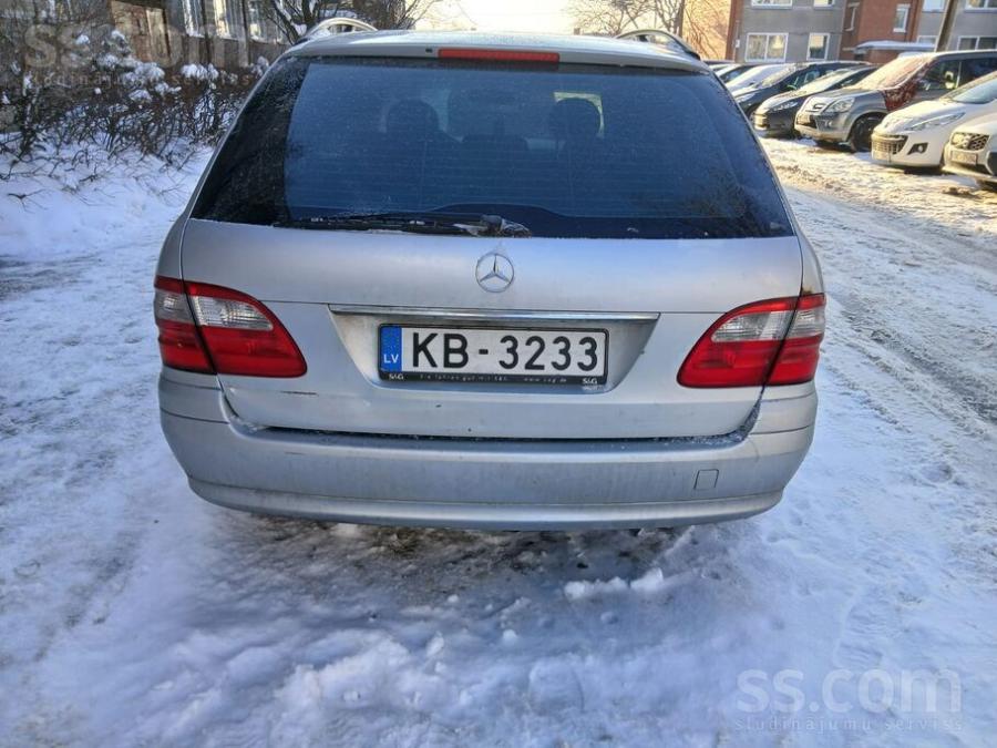 Mercedes-Benz E 220 2003 Daugavpils, ar dzinēja tilpumu 2.20 L un nobraukumu 291 tūkst. km par 2000 €, foto 3 vietnē AUTOMOTO.COM.LV